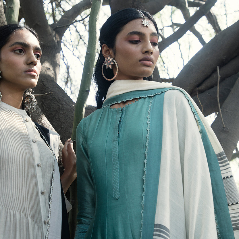 Buy Azeez Wine Color Kurta Set Online @Saundh